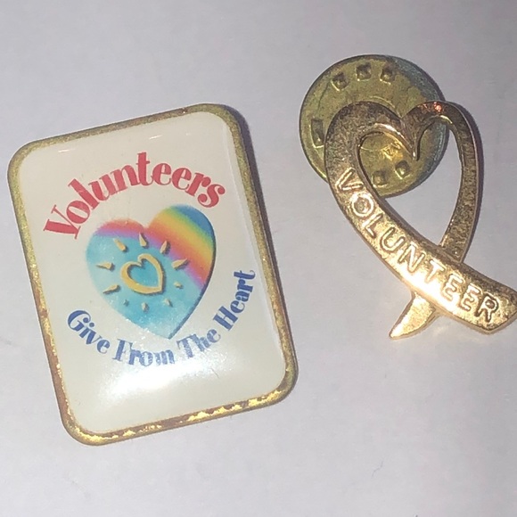 Vintage | Jewelry | Vintage Gold Tone Volunteer Pins Set | Poshmark